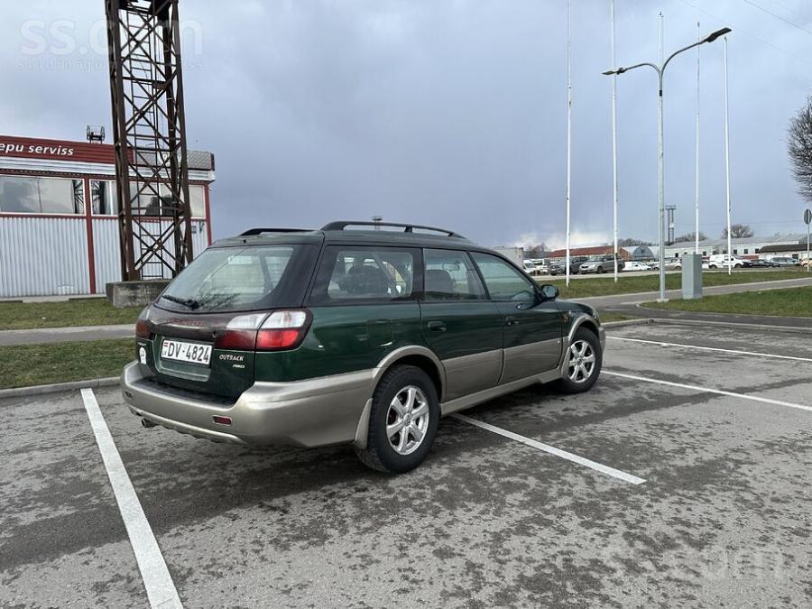 Zaļš Subaru Outback 2000 Rīga, ar dzinēja tilpumu 2.50 L un nobraukumu 168 tūkst. km par 2500 €, foto 5 vietnē AUTOMOTO.COM.LV