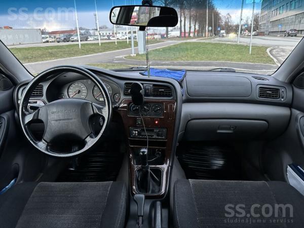 Zaļš Subaru Outback 2000 Rīga, ar dzinēja tilpumu 2.50 L un nobraukumu 168 tūkst. km par 2500 €, foto 10 vietnē AUTOMOTO.COM.LV