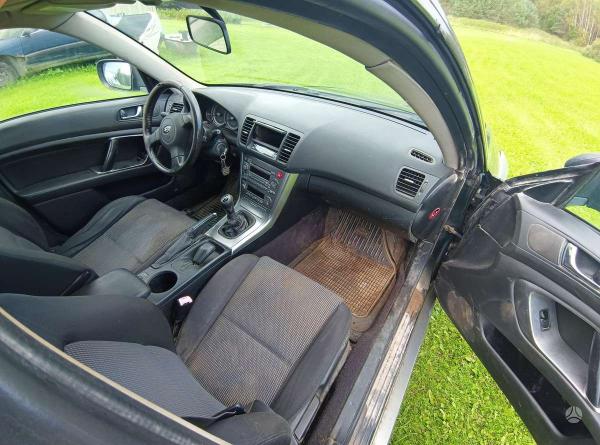 Green Subaru Outback 2005 in Moletai, with an engine capacity of 2.50 L and mileage of 472 thousand km for 1700 €, photo 10 on AUTOMOTO.COM.LV