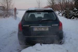 Green Subaru Outback 2006 in Salcininkai, with an engine capacity of 2.50 L and mileage of 301 thousand km for 2300 €, photo 4 on AUTOMOTO.COM.LV