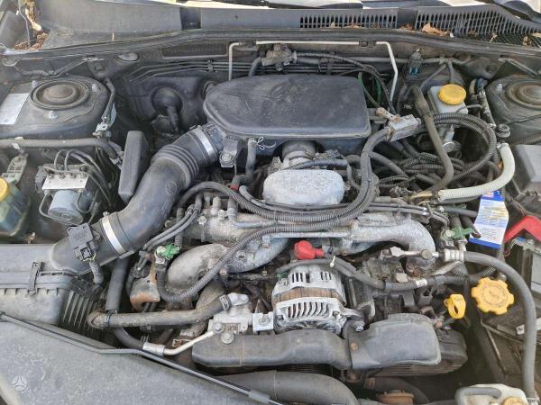 Zaļš Subaru Outback 2006 Viļņa, ar dzinēja tilpumu 2.50 L un nobraukumu 247 tūkst. km par 2150 €, foto 9 vietnē AUTOMOTO.COM.LV