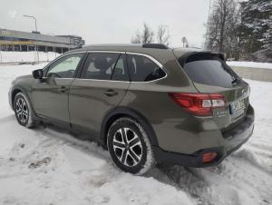 Green Subaru Outback 2019 in Vilnius, with an engine capacity of 2.50 L and mileage of 106 thousand km for 18500 €, photo 5 on AUTOMOTO.COM.LV