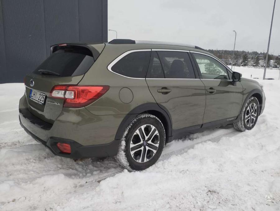 Green Subaru Outback 2019 in Vilnius, with an engine capacity of 2.50 L and mileage of 106 thousand km for 18500 €, photo 9 on AUTOMOTO.COM.LV