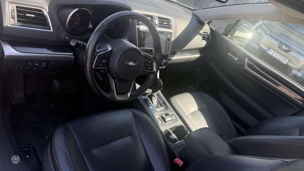 Subaru Outback 2020 in Kaunas on AUTOMOTO.COM.LV Green Subaru Outback 2020 in Kaunas, with an engine capacity of 2.50 L and mileage of 170 thousand km for 18490 €, photo 11 on AUTOMOTO.COM.LV