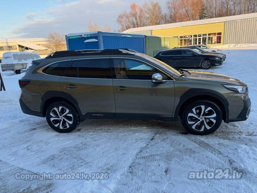Green Subaru Outback 2021 in Tartu, with an engine capacity of 2.50 L and mileage of 69 thousand km for 27900 €, photo 1 on AUTOMOTO.COM.LV
