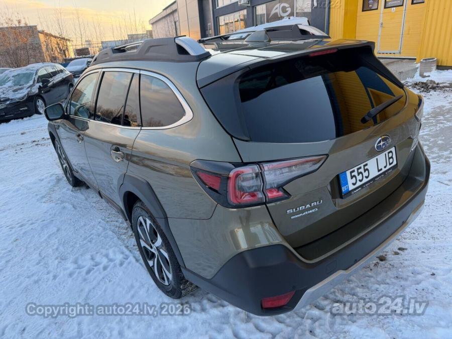 Green Subaru Outback 2021 in Tartu, with an engine capacity of 2.50 L and mileage of 69 thousand km for 27900 €, photo 6 on AUTOMOTO.COM.LV