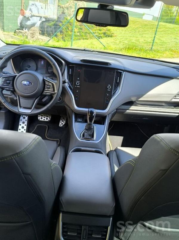 Green Subaru Outback 2021 in Ogre, with an engine capacity of 2.50 L and mileage of 85 thousand km for 23500 €, photo 3 on AUTOMOTO.COM.LV
