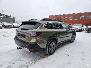 Green Subaru Outback 2022 in Vilnius, with an engine capacity of 2.50 L and mileage of 70 thousand km for 30390 €, photo 3 on AUTOMOTO.COM.LV