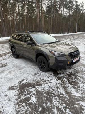 Green Subaru Outback 2022 in Druskininkai, with an engine capacity of 2.40 L and mileage of 121 thousand km for 22500 €, photo  on AUTOMOTO.COM.LV