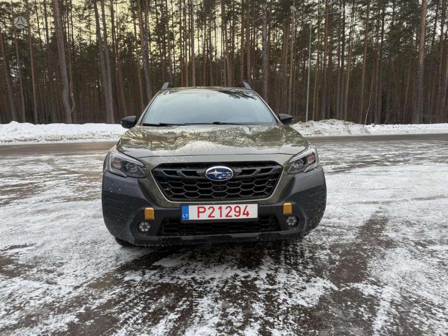 Green Subaru Outback 2022 in Druskininkai, with an engine capacity of 2.40 L and mileage of 121 thousand km for 22500 €, photo 4 on AUTOMOTO.COM.LV