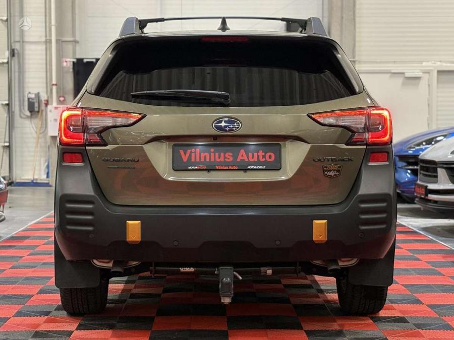 Green Subaru Outback 2022 in Vilnius, with an engine capacity of 2.39 L and mileage of 45 thousand km for 29990 €, photo 6 on AUTOMOTO.COM.LV