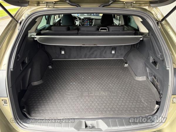Green Subaru Outback 2023 in Tallinn, with an engine capacity of 2.50 L and mileage of 20 thousand km for 30990 €, photo 6 on AUTOMOTO.COM.LV