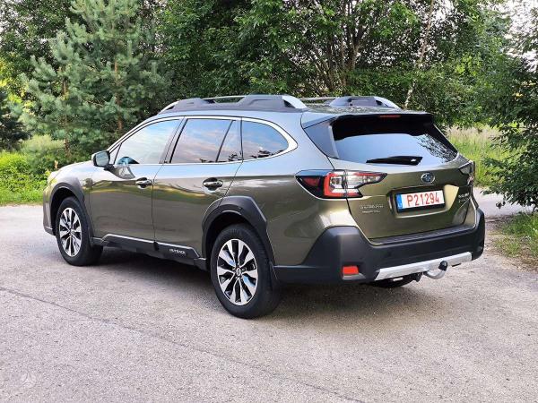 Green Subaru Outback 2025 in Druskininkai, with an engine capacity of 2.39 L and mileage of 18 thousand km for 28300 €, photo 5 on AUTOMOTO.COM.LV