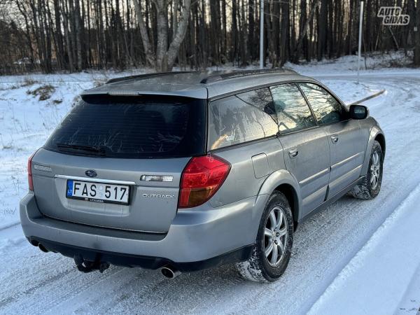 Pelēks Subaru Outback 2005 Viļņa, ar dzinēja tilpumu 2.50 L un nobraukumu 360 tūkst. km par 2200 €, foto 3 vietnē AUTOMOTO.COM.LV
