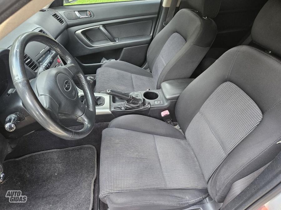Grey Subaru Outback 2006 in Kaunas, with an engine capacity of 2.50 L and mileage of 230 thousand km for 2650 €, photo 18 on AUTOMOTO.COM.LV