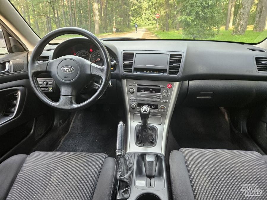 Grey Subaru Outback 2006 in Kaunas, with an engine capacity of 2.50 L and mileage of 230 thousand km for 2650 €, photo 23 on AUTOMOTO.COM.LV