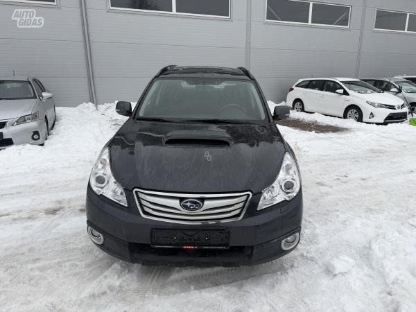 Pelēks Subaru Outback 2010 Viļņa, ar dzinēja tilpumu 2.00 L un nobraukumu 188 tūkst. km par 4450 €, foto 1 vietnē AUTOMOTO.COM.LV