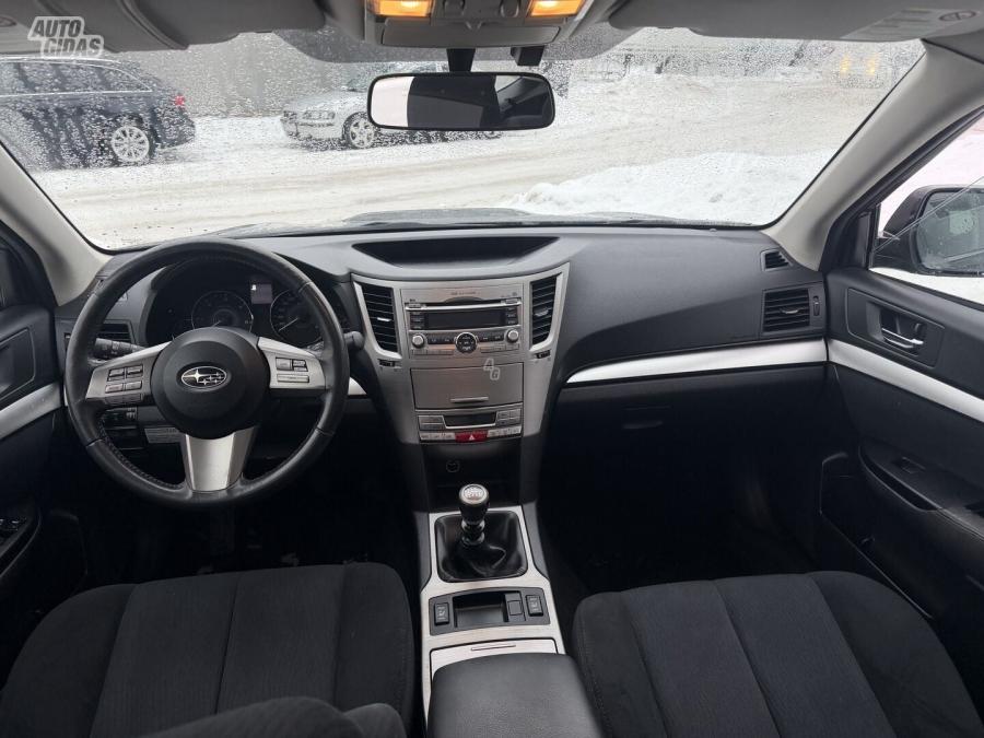 Pelēks Subaru Outback 2010 Viļņa, ar dzinēja tilpumu 2.00 L un nobraukumu 188 tūkst. km par 3950 €, foto 13 vietnē AUTOMOTO.COM.LV