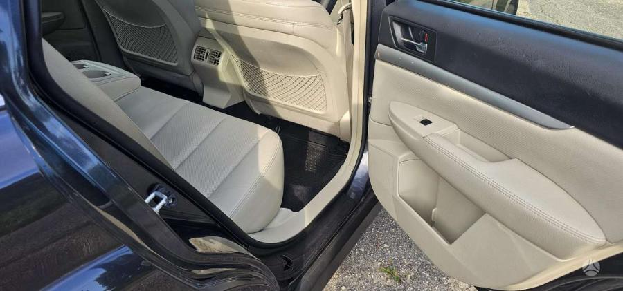 Grey Subaru Outback 2010 in Utena, with an engine capacity of 2.50 L and mileage of 270 thousand km for 7950 €, photo 12 on AUTOMOTO.COM.LV