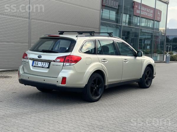 Субару Аутбек 2010 в Рига на AUTOMOTO.COM.LV Серый Субару Аутбек 2010 в Рига, объемом двигателя 2.50 л и пробегом 352 тыс. км за 3200 €, фото 4 на AUTOMOTO.COM.LV