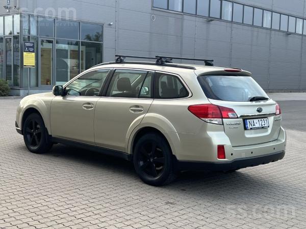 Субару Аутбек 2010 в Рига на AUTOMOTO.COM.LV Серый Субару Аутбек 2010 в Рига, объемом двигателя 2.50 л и пробегом 352 тыс. км за 3200 €, фото 5 на AUTOMOTO.COM.LV