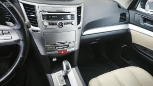 Grey Subaru Outback 2011 in Kaisiadorys, with an engine capacity of 2.50 L and mileage of 361 thousand km for 4300 €, photo 6 on AUTOMOTO.COM.LV