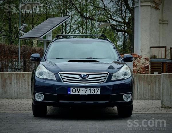 Pelēks Subaru Outback 2012 Jelgava, ar dzinēja tilpumu 2.00 L un nobraukumu 186 tūkst. km par 5490 €, foto 1 vietnē AUTOMOTO.COM.LV