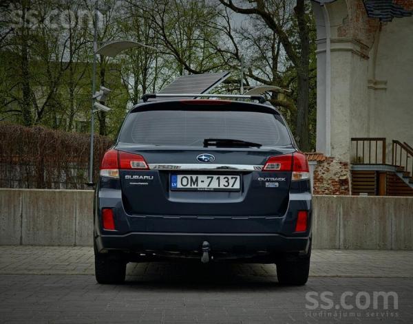 Pelēks Subaru Outback 2012 Jelgava, ar dzinēja tilpumu 2.00 L un nobraukumu 186 tūkst. km par 5490 €, foto 8 vietnē AUTOMOTO.COM.LV