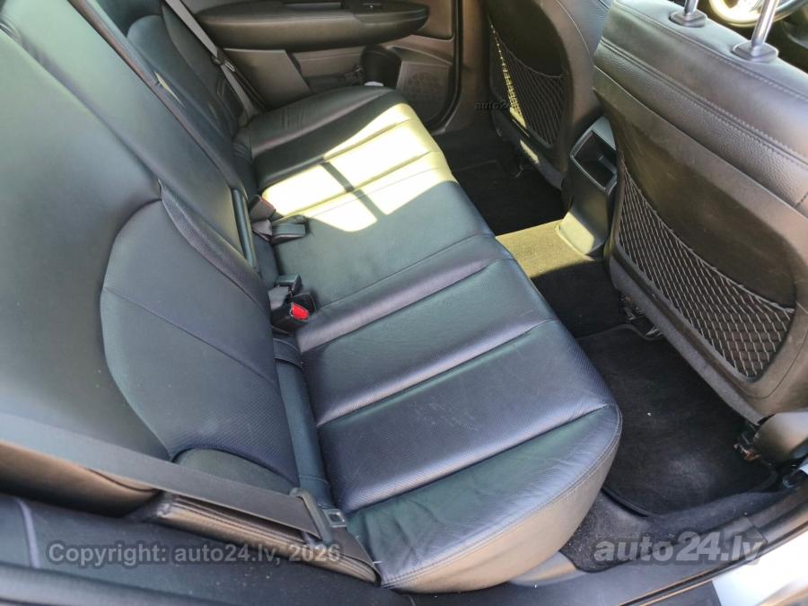 Pelēks Subaru Outback 2013 Tallina, ar dzinēja tilpumu 2.00 L un nobraukumu 260 tūkst. km par 4999 €, foto 9 vietnē AUTOMOTO.COM.LV
