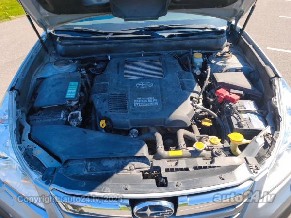 Pelēks Subaru Outback 2013 Tallina, ar dzinēja tilpumu 2.00 L un nobraukumu 260 tūkst. km par 4999 €, foto 10 vietnē AUTOMOTO.COM.LV