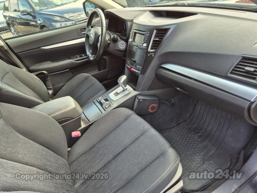 Pelēks Subaru Outback 2013 Tartu, ar dzinēja tilpumu 2.50 L un nobraukumu 170 tūkst. km par 6990 €, foto 13 vietnē AUTOMOTO.COM.LV