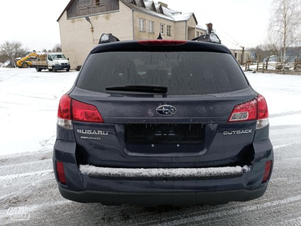 Grey Subaru Outback 2014 in Siauliai, with an engine capacity of 2.50 L and mileage of 260 thousand km for 9650 €, photo 4 on AUTOMOTO.COM.LV