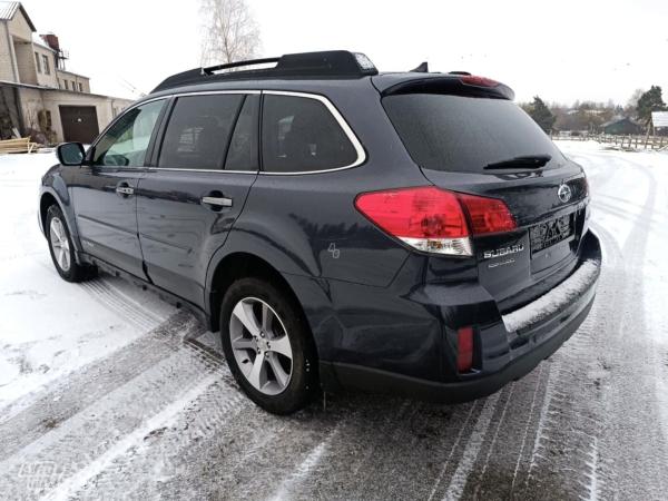 Grey Subaru Outback 2014 in Siauliai, with an engine capacity of 2.50 L and mileage of 260 thousand km for 9650 €, photo 6 on AUTOMOTO.COM.LV