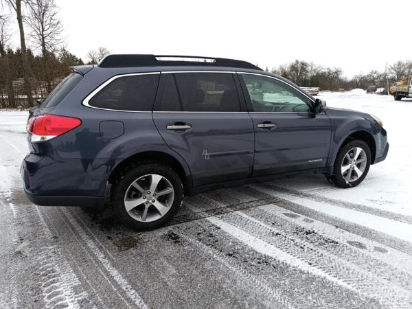 Grey Subaru Outback 2014 in Siauliai, with an engine capacity of 2.50 L and mileage of 260 thousand km for 9650 €, photo 8 on AUTOMOTO.COM.LV