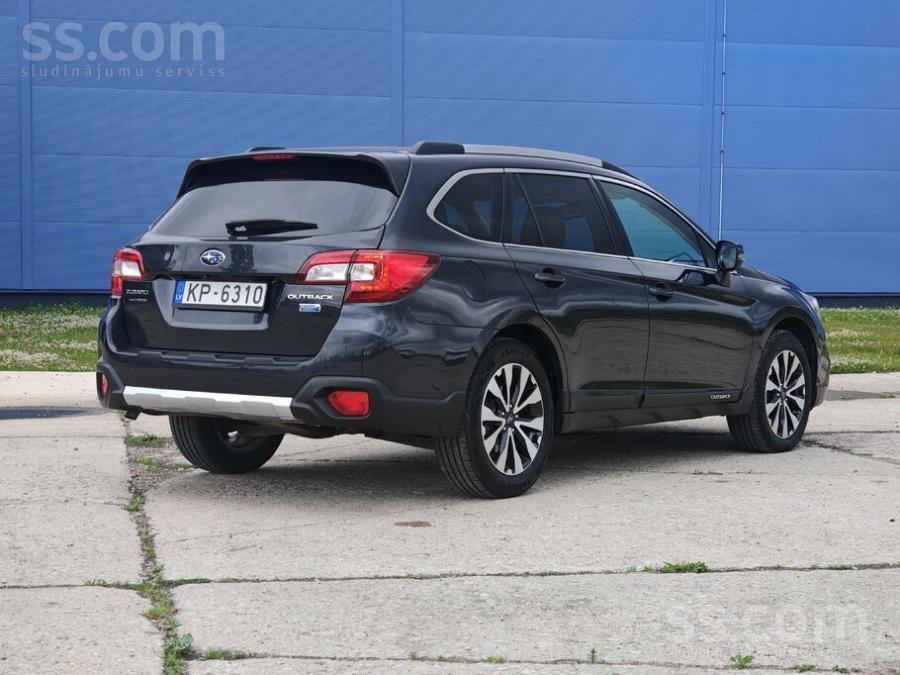 Grey Subaru Outback 2017 in Riga, with an engine capacity of 2.00 L and mileage of 166 thousand km for 13500 €, photo 5 on AUTOMOTO.COM.LV