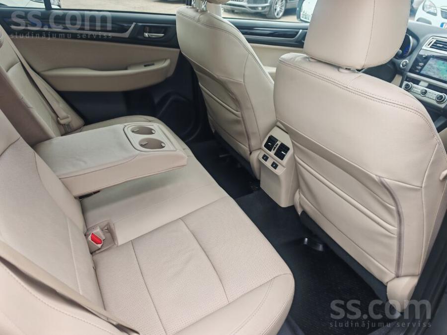 Grey Subaru Outback 2017 in Riga, with an engine capacity of 2.00 L and mileage of 166 thousand km for 13500 €, photo 20 on AUTOMOTO.COM.LV