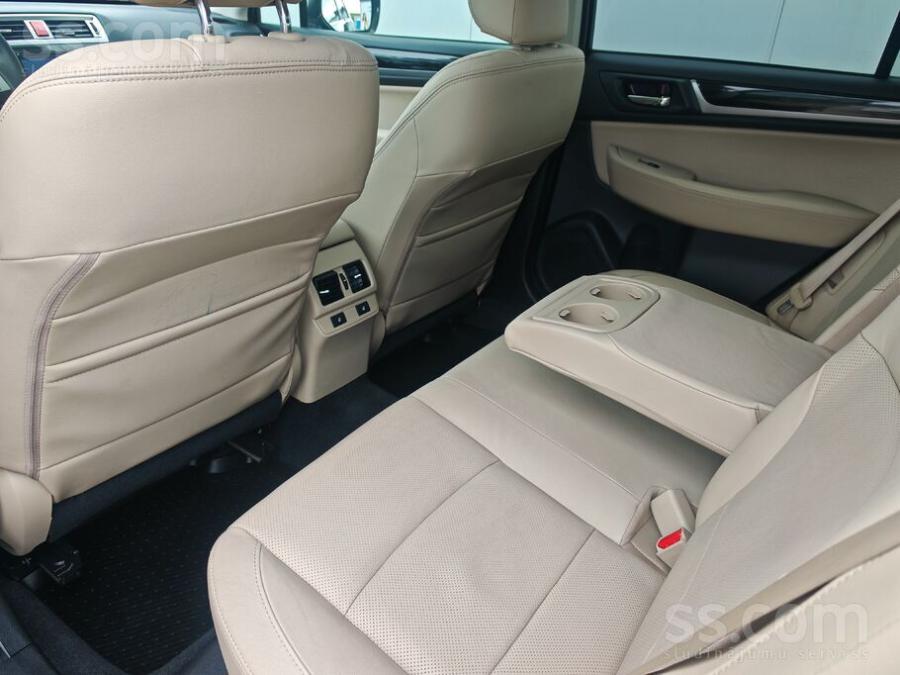 Grey Subaru Outback 2017 in Riga, with an engine capacity of 2.00 L and mileage of 166 thousand km for 13500 €, photo 23 on AUTOMOTO.COM.LV