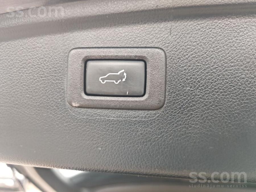 Grey Subaru Outback 2017 in Riga, with an engine capacity of 2.00 L and mileage of 166 thousand km for 13500 €, photo 31 on AUTOMOTO.COM.LV