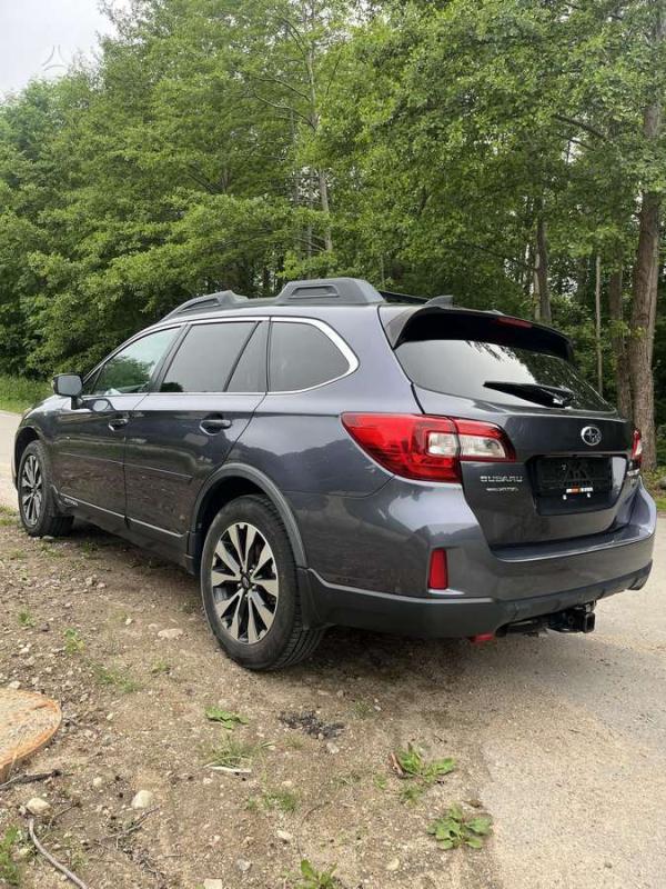 Pelēks Subaru Outback 2017 Kretinga, ar dzinēja tilpumu 3.60 L un nobraukumu 216 tūkst. km par 9500 €, foto 4 vietnē AUTOMOTO.COM.LV