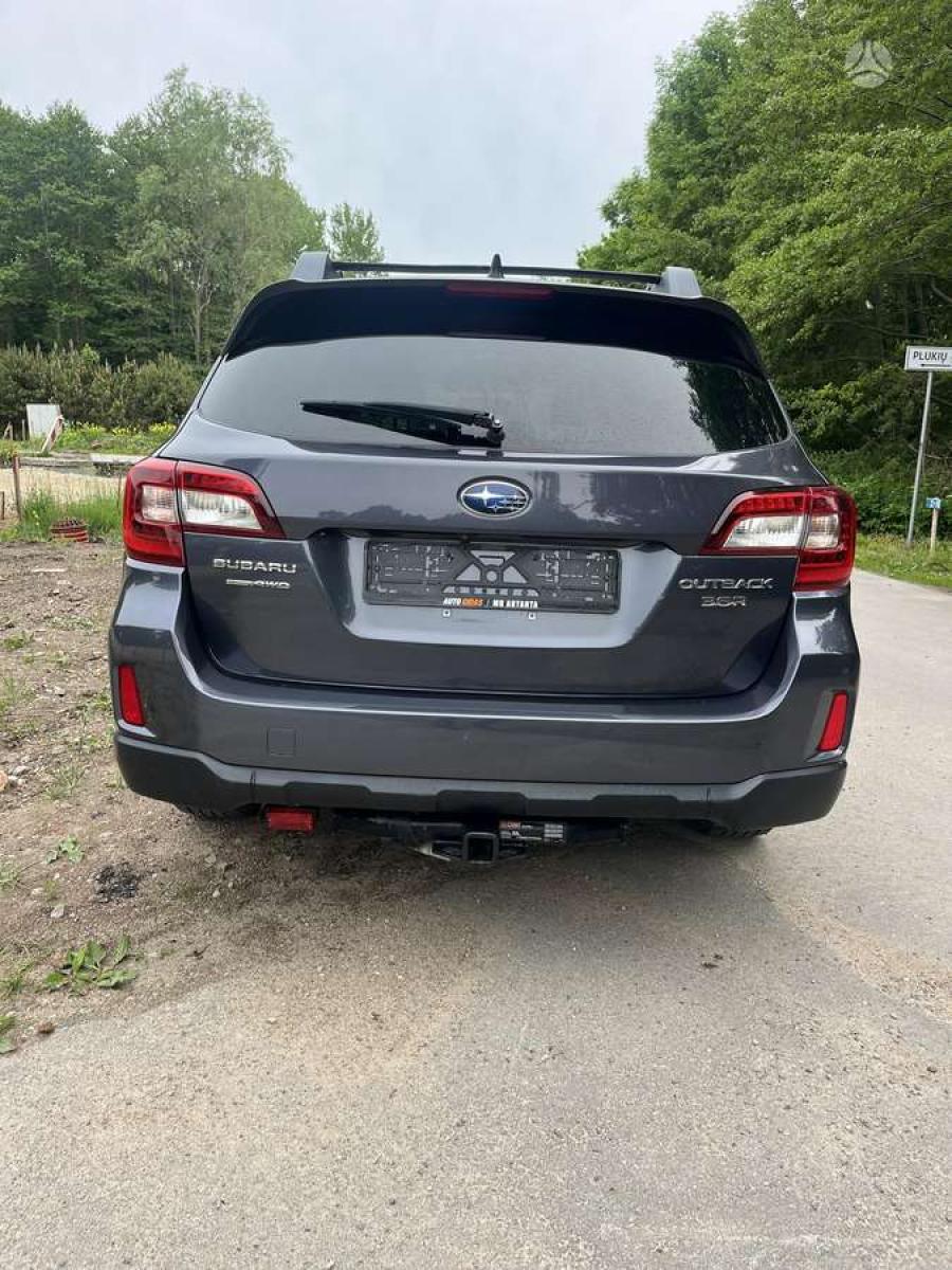 Grey Subaru Outback 2017 in Kretinga, with an engine capacity of 3.60 L and mileage of 216 thousand km for 9500 €, photo 9 on AUTOMOTO.COM.LV