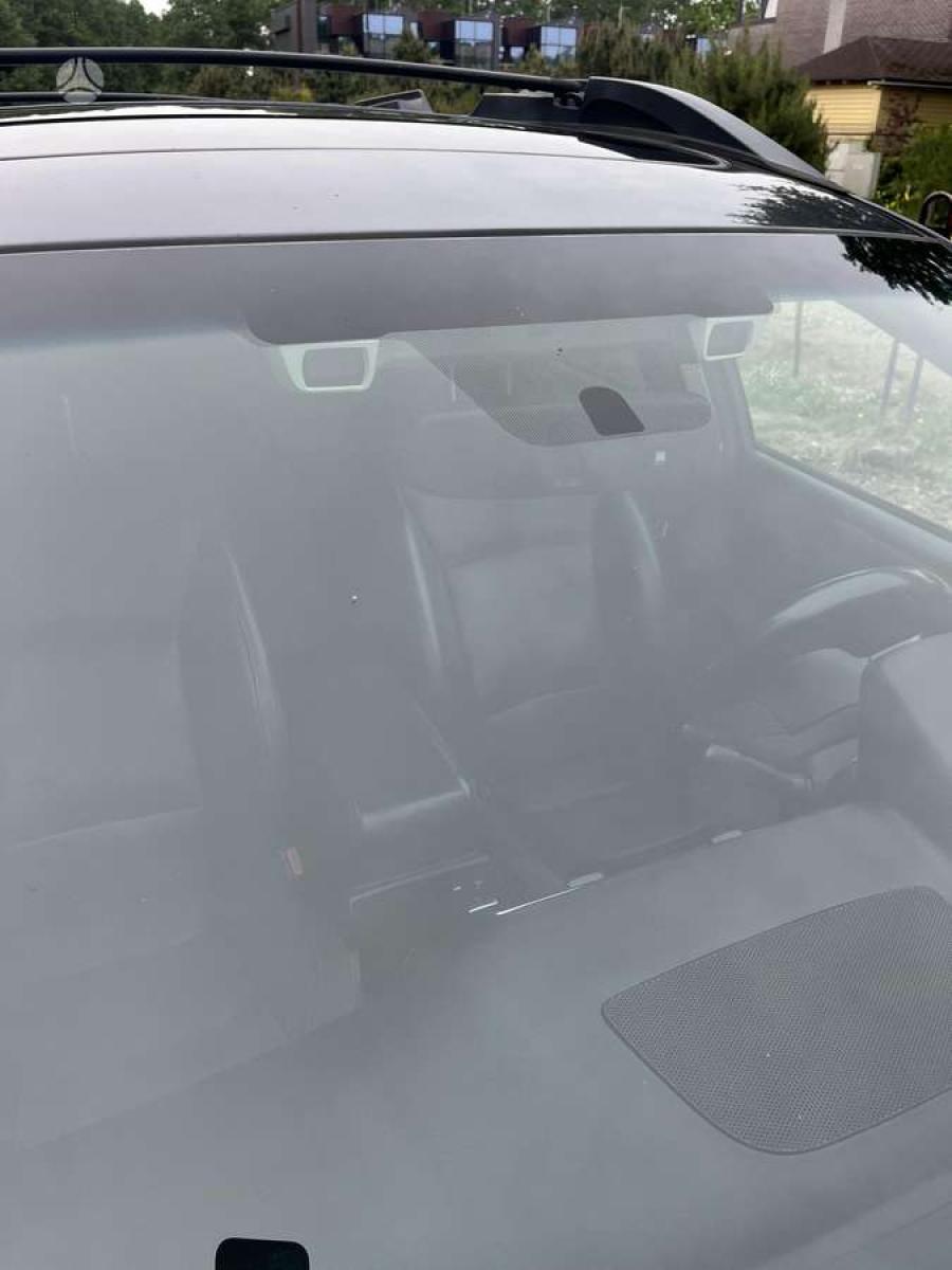Grey Subaru Outback 2017 in Ukmerge, with an engine capacity of 3.60 L and mileage of 215 thousand km for 9400 €, photo 19 on AUTOMOTO.COM.LV