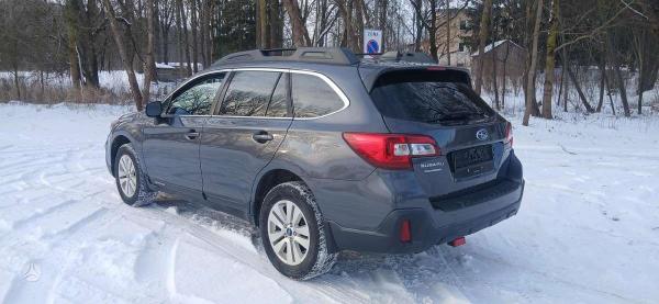 Grey Subaru Outback 2018 in Birzai, with an engine capacity of 2.50 L and mileage of 186 thousand km for 12500 €, photo 4 on AUTOMOTO.COM.LV