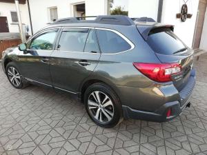 Grey Subaru Outback 2018 in Kaunas, with an engine capacity of 2.50 L and mileage of 140 thousand km for 14800 €, photo 4 on AUTOMOTO.COM.LV