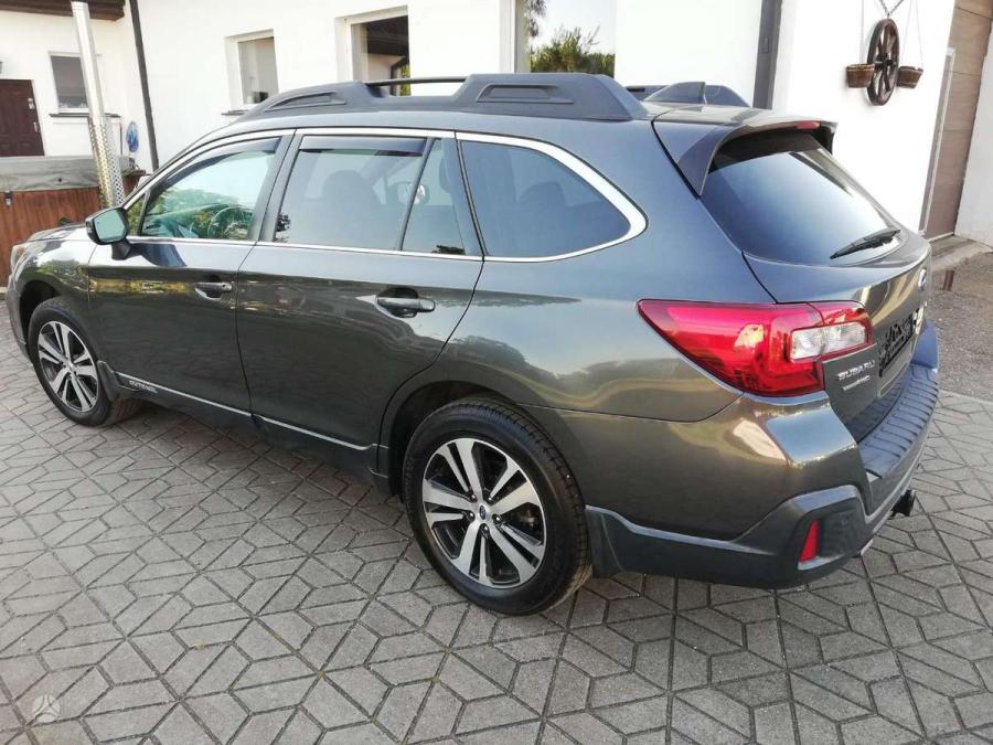 Grey Subaru Outback 2018 in Kaunas, with an engine capacity of 2.50 L and mileage of 140 thousand km for 14800 €, photo 4 on AUTOMOTO.COM.LV