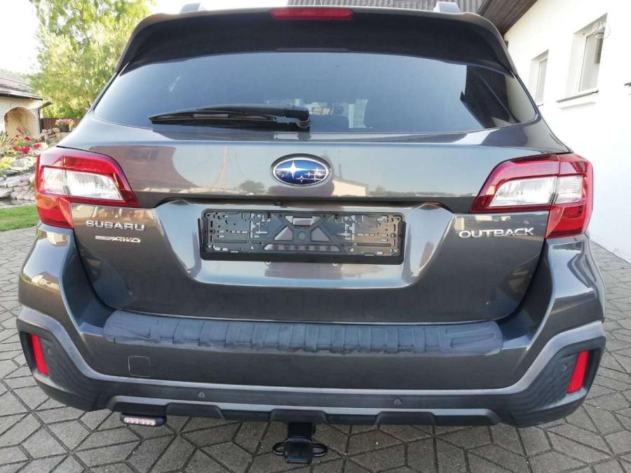 Grey Subaru Outback 2018 in Kaunas, with an engine capacity of 2.50 L and mileage of 140 thousand km for 14800 €, photo 5 on AUTOMOTO.COM.LV