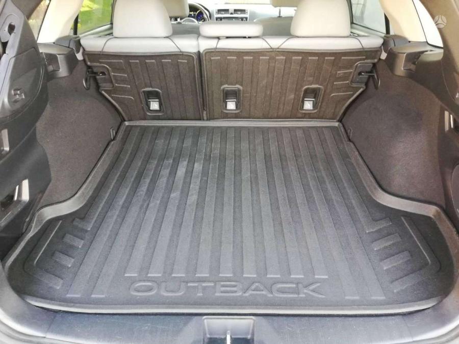 Grey Subaru Outback 2018 in Kaunas, with an engine capacity of 2.50 L and mileage of 140 thousand km for 14800 €, photo 16 on AUTOMOTO.COM.LV