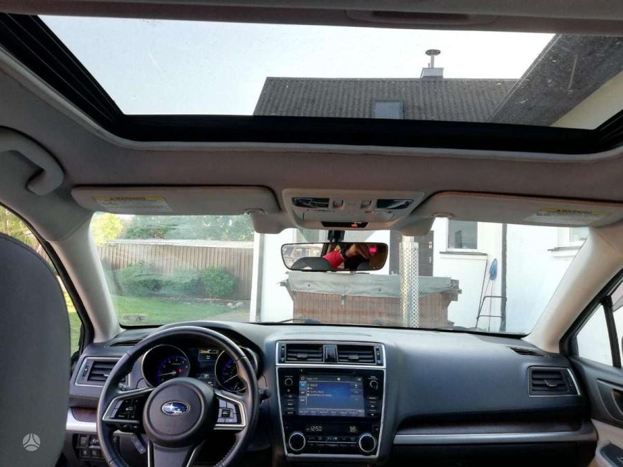 Grey Subaru Outback 2018 in Kaunas, with an engine capacity of 2.50 L and mileage of 140 thousand km for 14800 €, photo 20 on AUTOMOTO.COM.LV