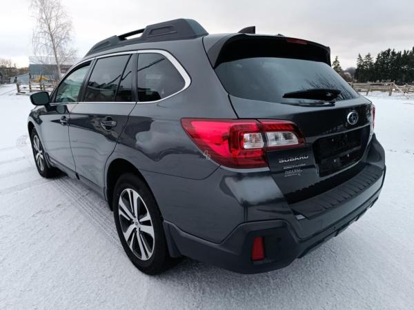 Grey Subaru Outback 2019 in Siauliai, with an engine capacity of 2.50 L and mileage of 103 thousand km for 18750 €, photo 5 on AUTOMOTO.COM.LV