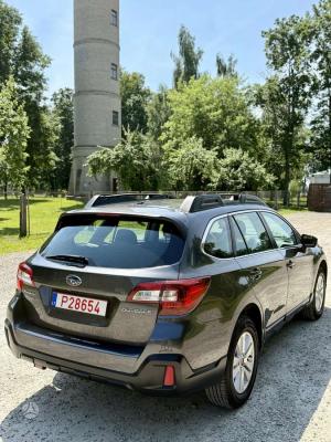 Grey Subaru Outback 2019 in Birzai, with an engine capacity of 2.50 L and mileage of 149 thousand km for 13900 €, photo 4 on AUTOMOTO.COM.LV
