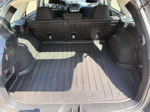 Grey Subaru Outback 2019 in Birzai, with an engine capacity of 2.50 L and mileage of 149 thousand km for 13900 €, photo 9 on AUTOMOTO.COM.LV